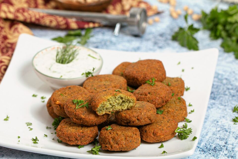 Delicious Falafel Recipe: Make Your Own Falafel at Home! - Keesha's Kitchen
