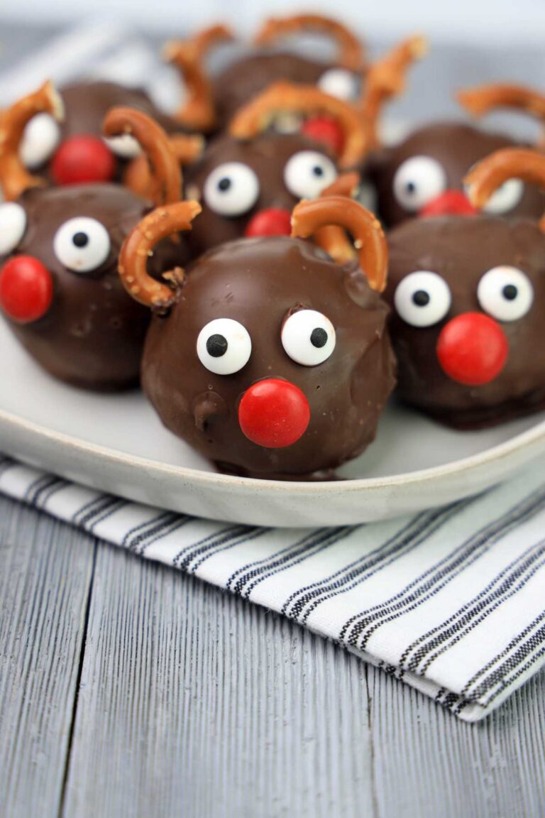 Rudolph Oreo Balls - Easy Kid-Friendly Festive Cookie Truffles