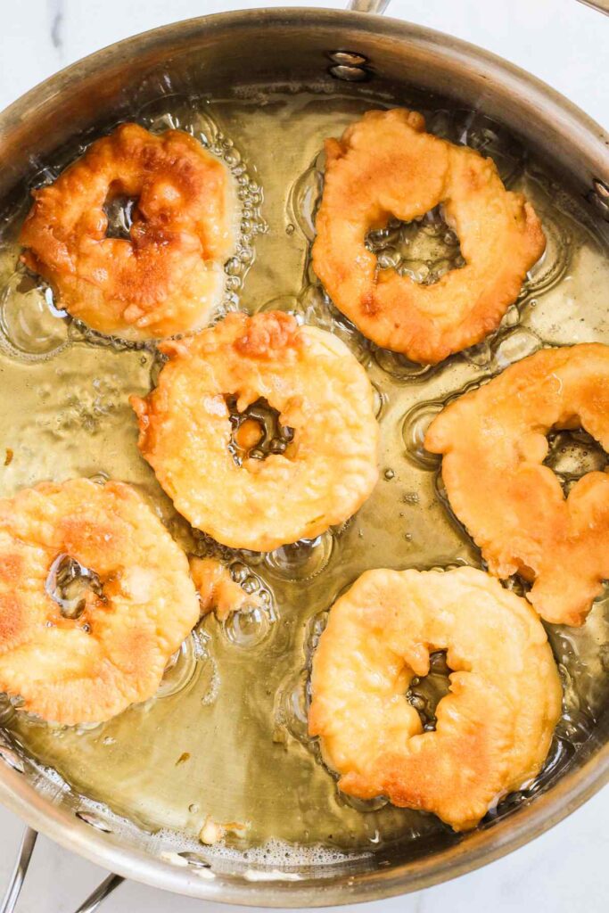 Fried Apple Rings: A Crispy and Delicious Treat